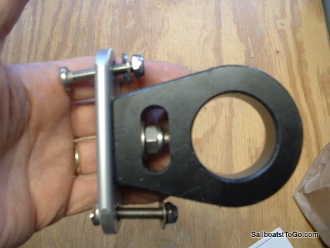 Sailboats To Go » swiveling mast slide